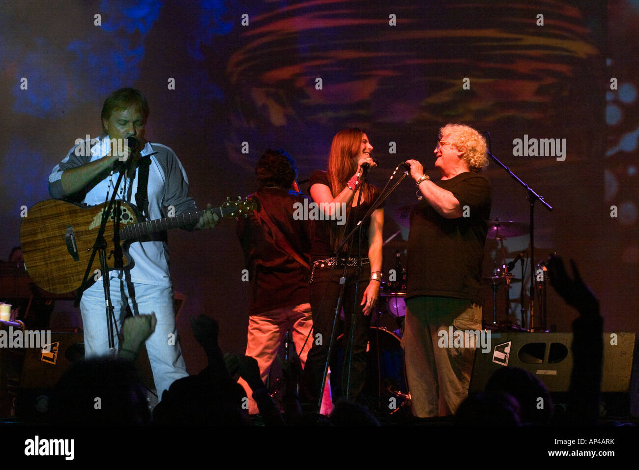 Grace Slick and Paul Kantner s daughter CHINA WING KANTNER sings with ...