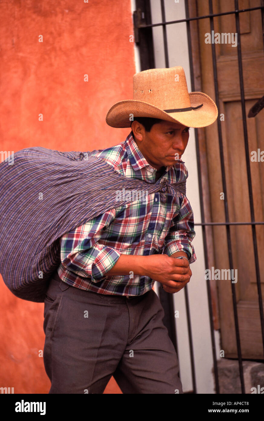 Native americans guatemala hi-res stock photography and images - Alamy