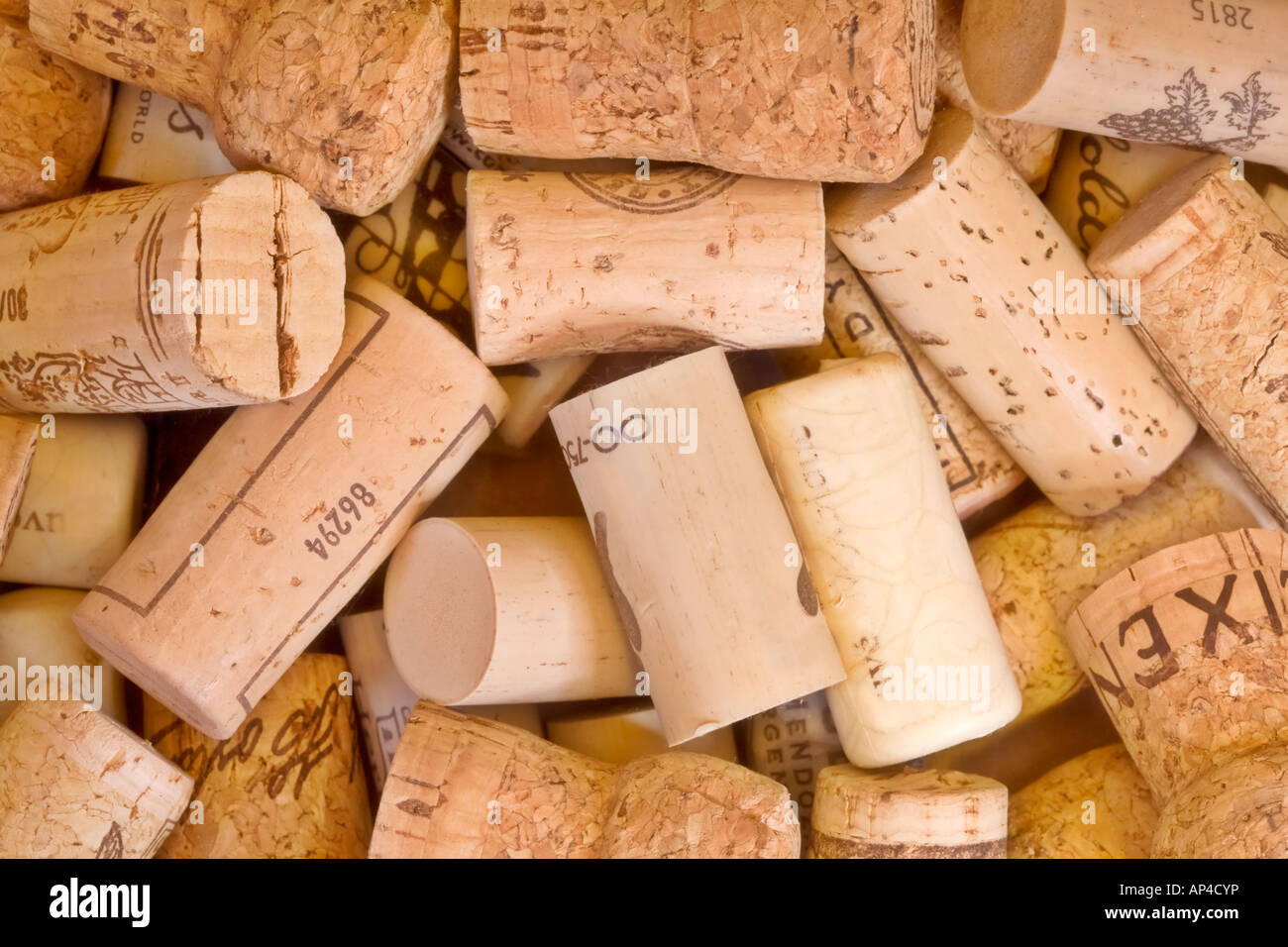 Large number of corks from wine and champagne bottles Stock Photo - Alamy