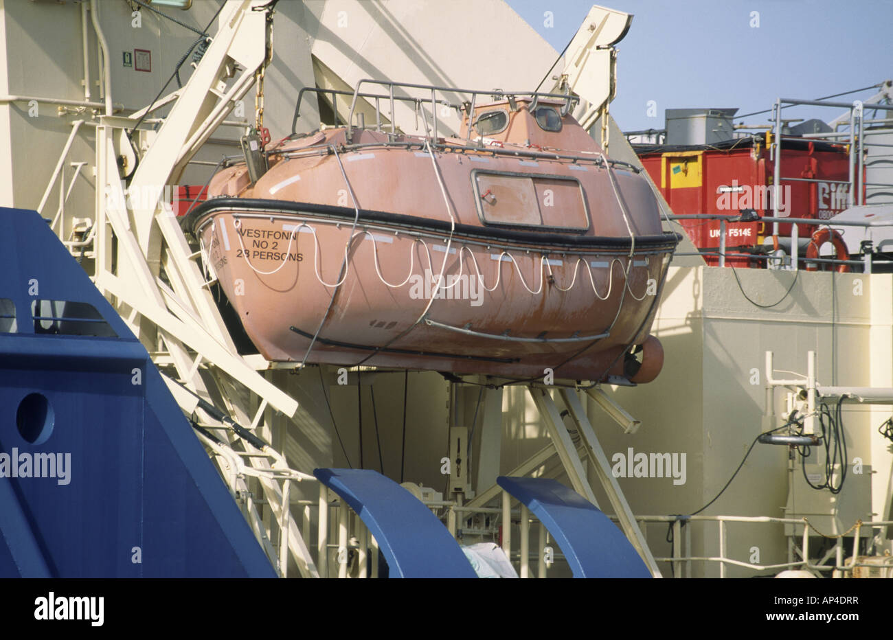 Well stimulation vessel hi-res stock photography and images - Alamy