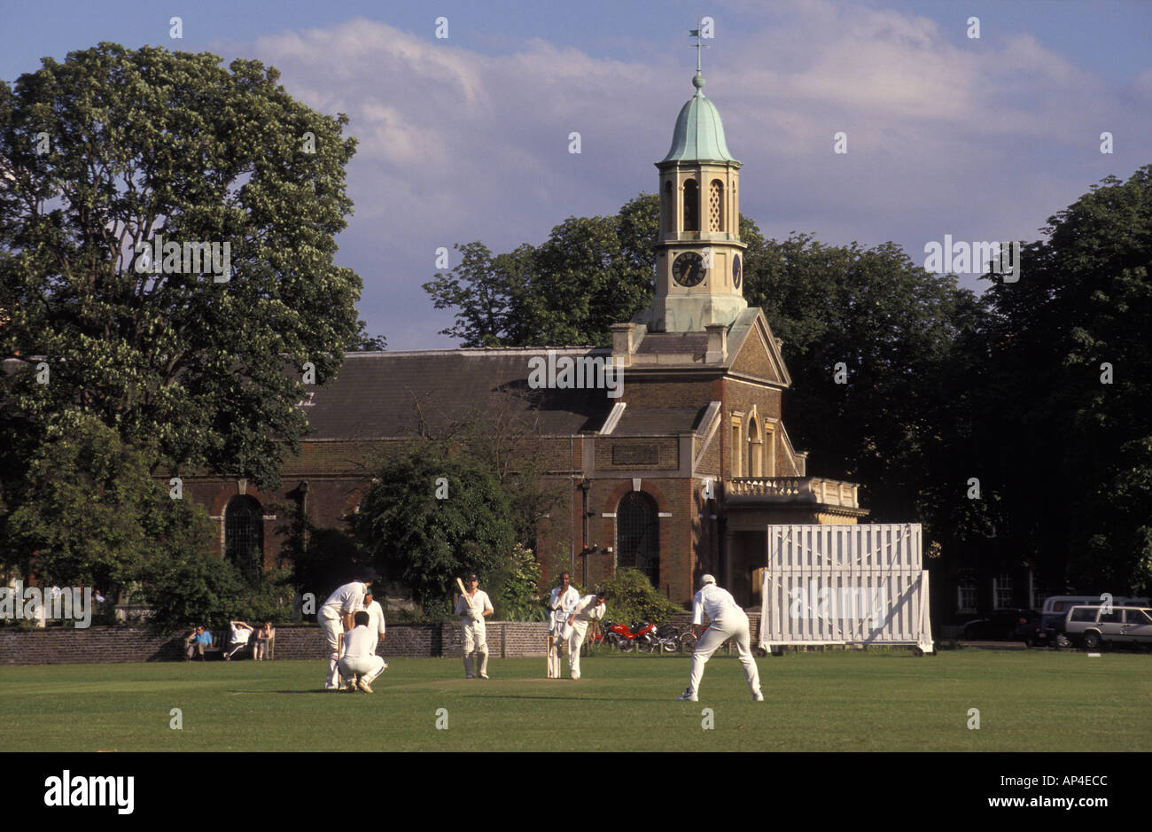 People playing cricket in hi-res stock photography and images - Alamy