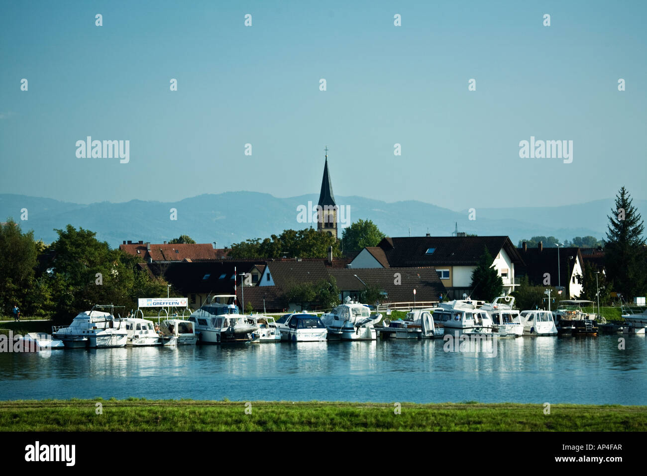 GREFFERN PLEASURE CRAFT AND VILLAGE RIVER RHINE GERMANY Stock Photo - Alamy