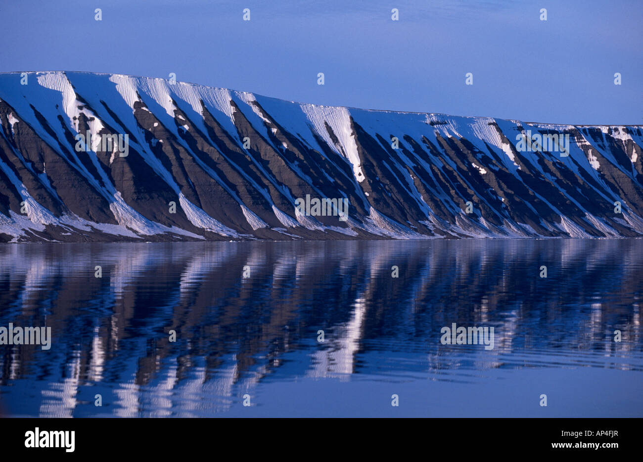 Mountain slope in the arctic Stock Photo - Alamy