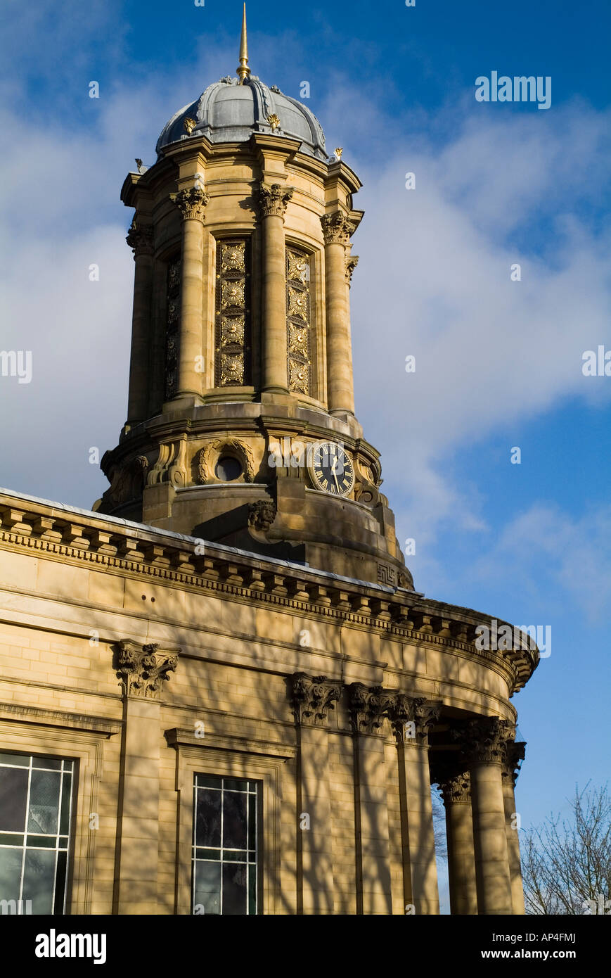 dh Church SALTAIRE WEST YORKSHIRE Saltaire United Reformed Church clock ...