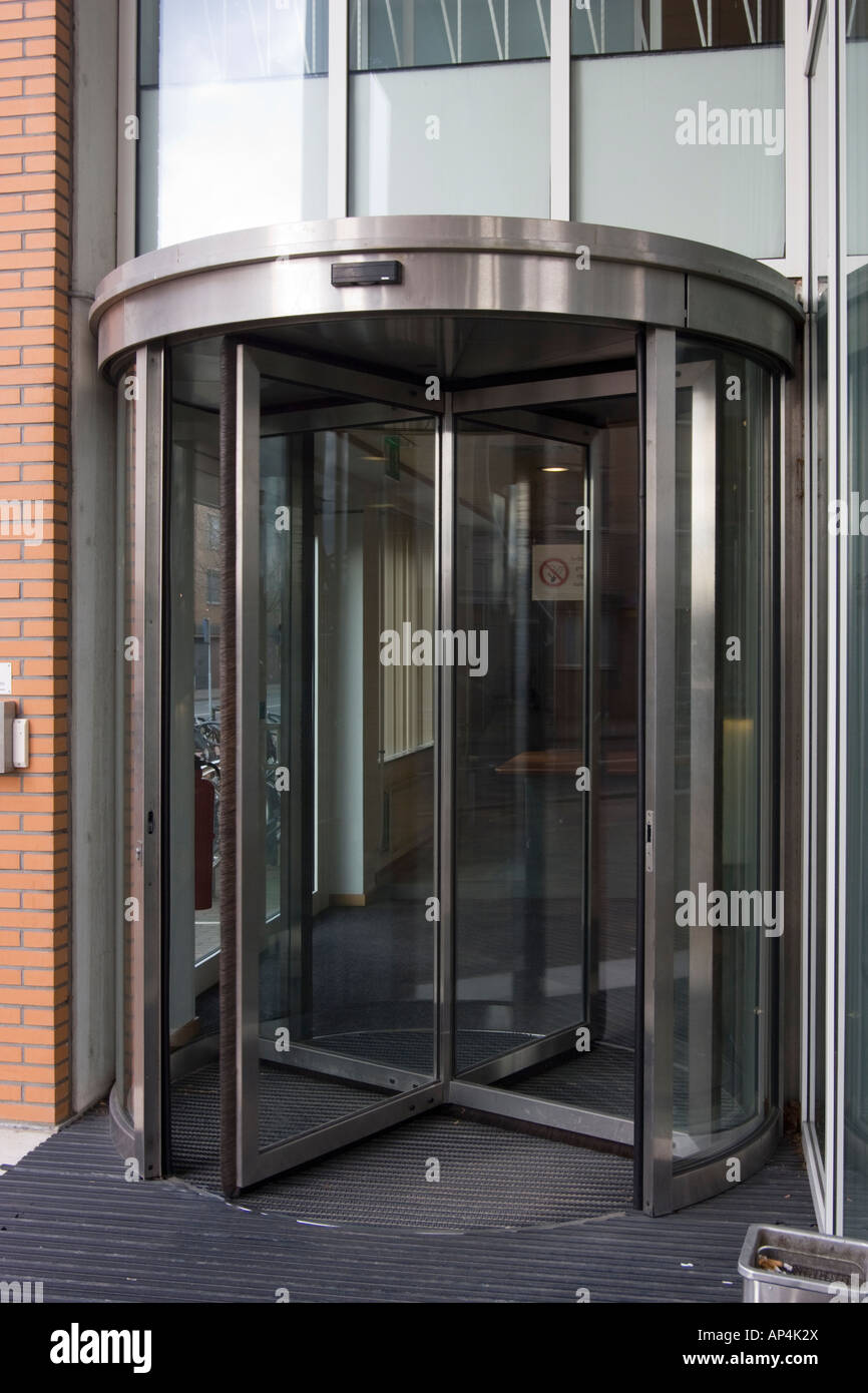 The revolving door hi-res stock photography and images - Alamy