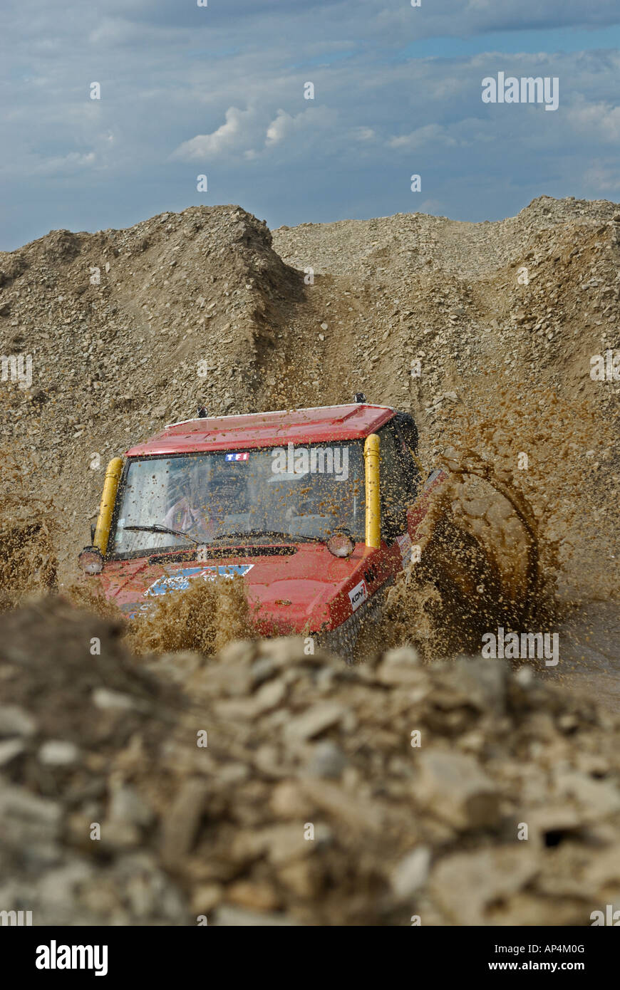 Range Rover Classic racing at the Rallye Dresden Breslau 2007 crossing ...