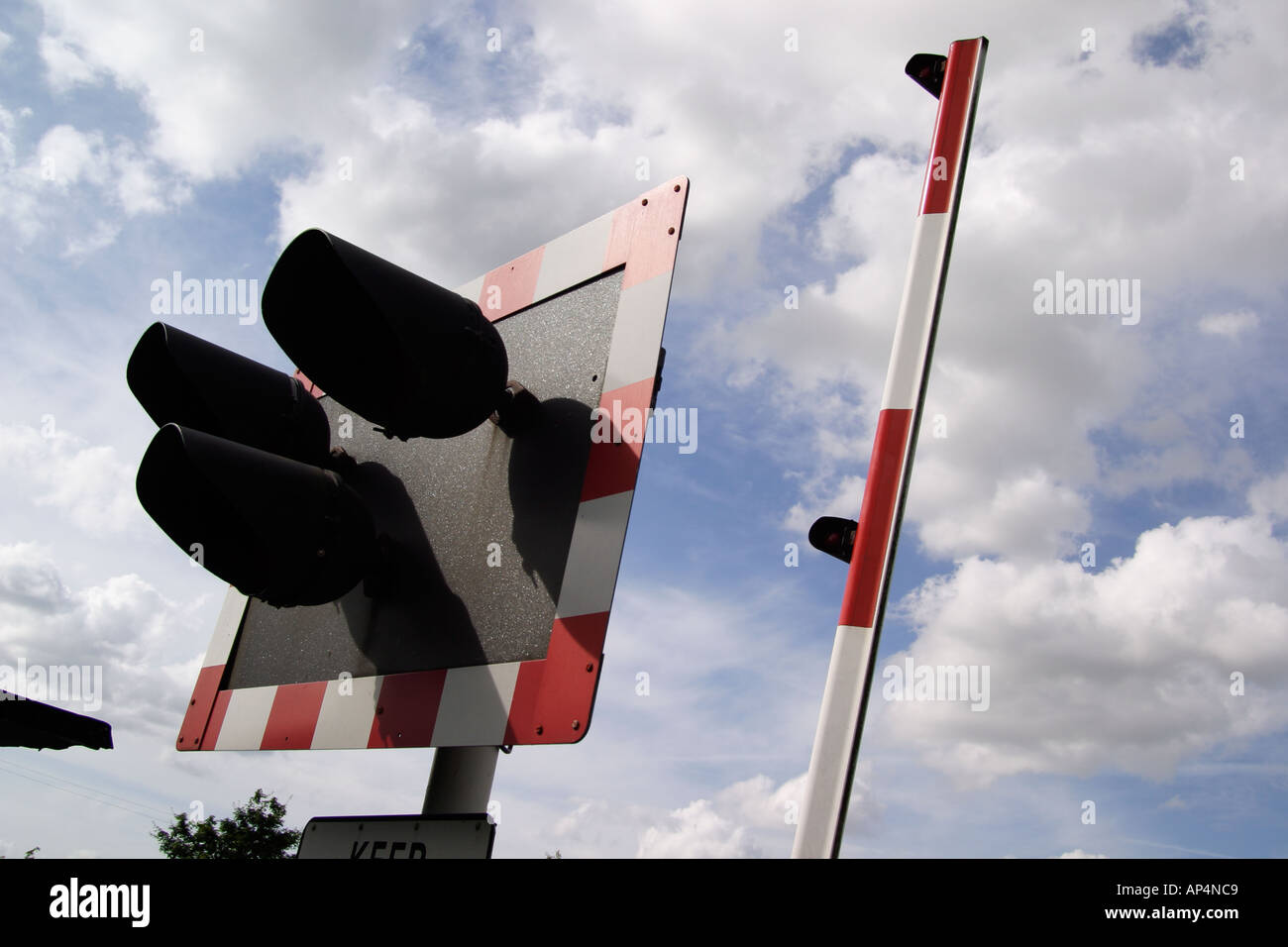 Train Level Crossing Wiltshire England Summer 2005 Stock Photo - Alamy