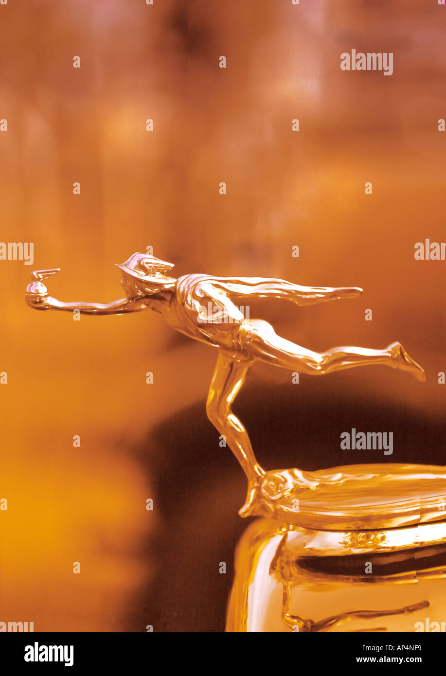 Radiator cap ornament hi-res stock photography and images - Alamy