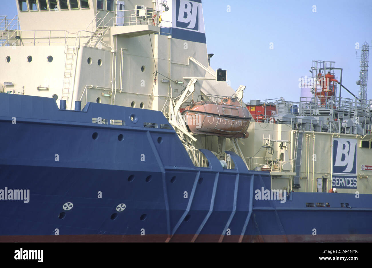 Well stimulation vessel hi-res stock photography and images - Alamy