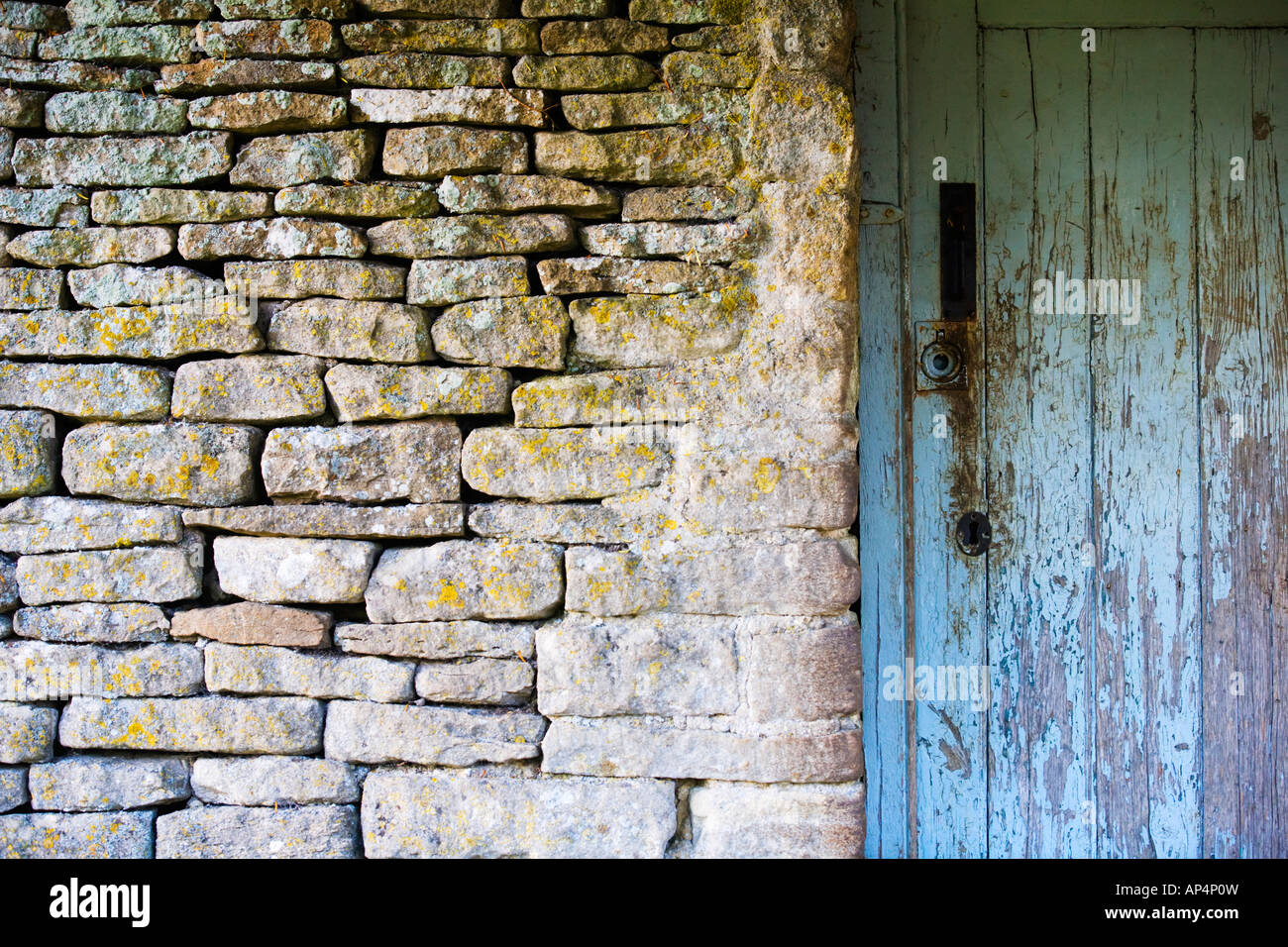 Cotswold stone wall texture hi-res stock photography and images - Alamy