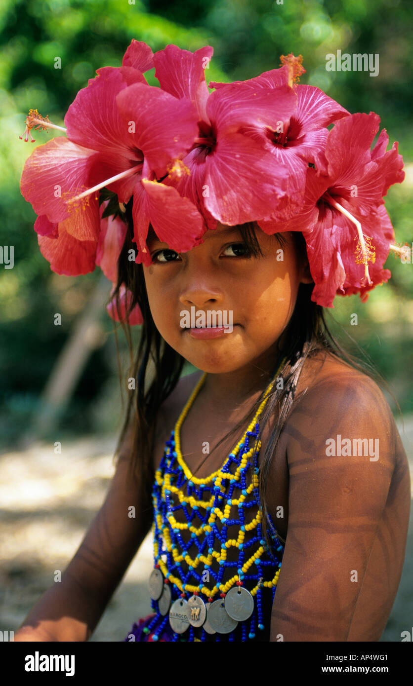 Indigenous embera girl hi-res stock photography and images - Alamy