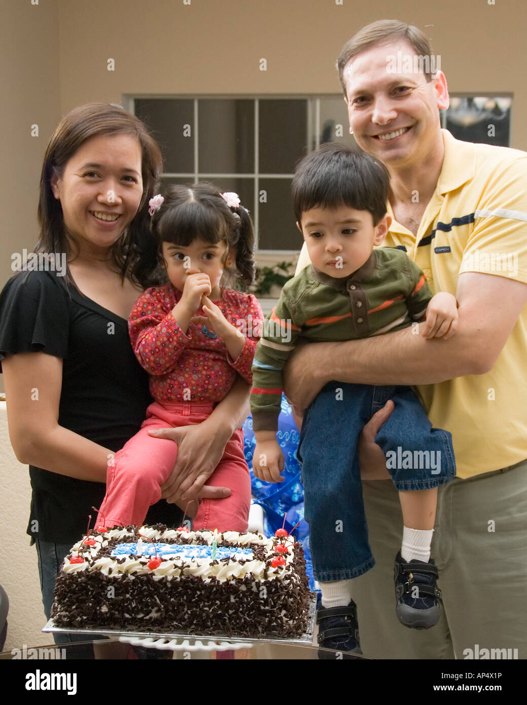 Asian american family mom dad father hi-res stock photography and images - Alamy
