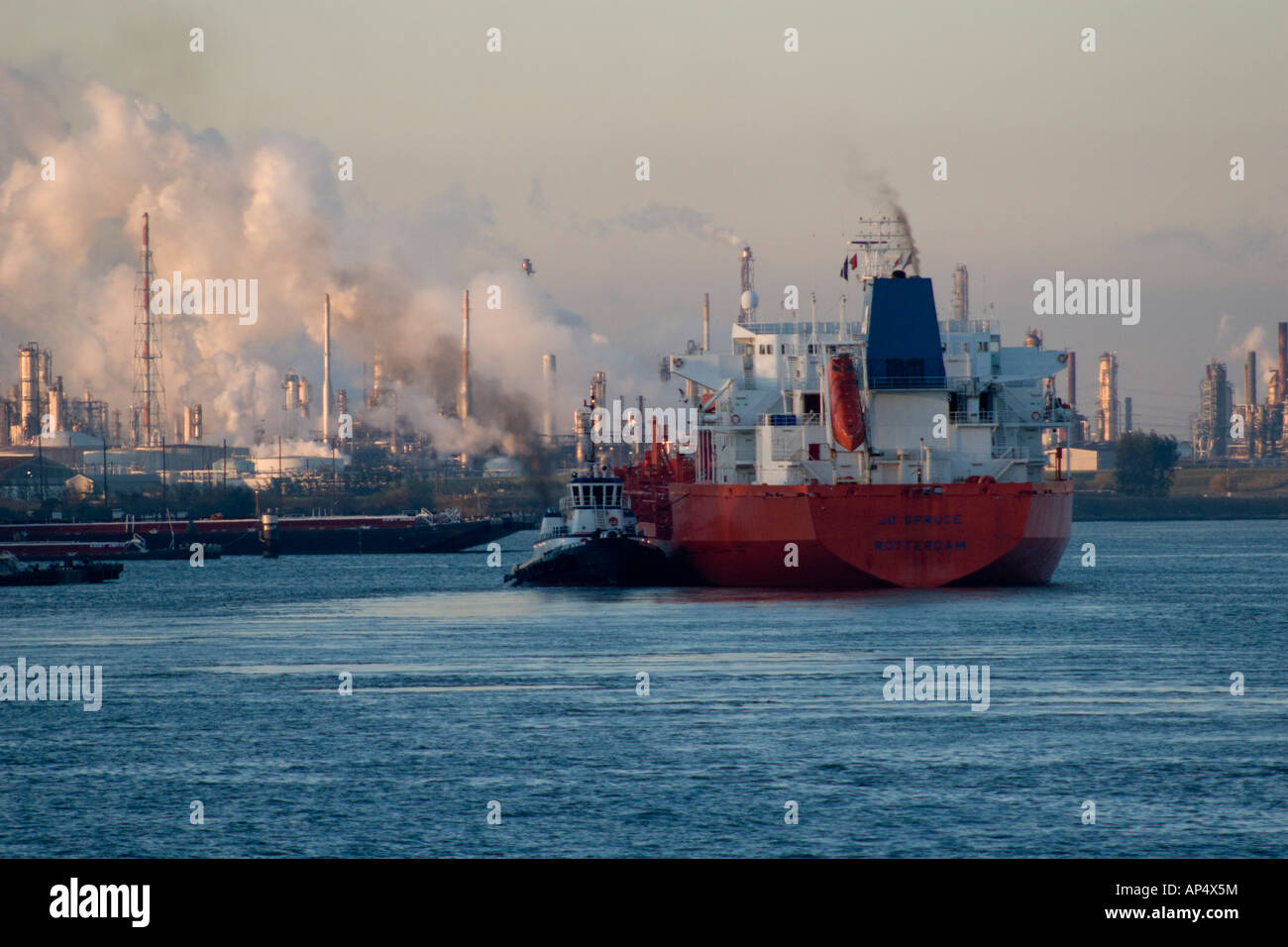 Ocean going tanker hi-res stock photography and images - Alamy