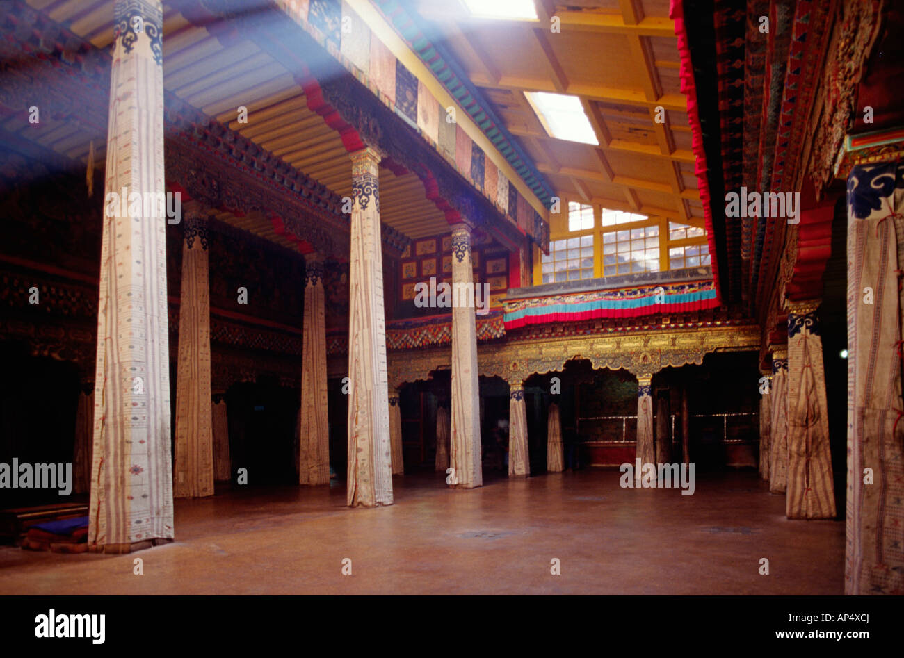 Potala palace interior hi-res stock photography and images - Alamy