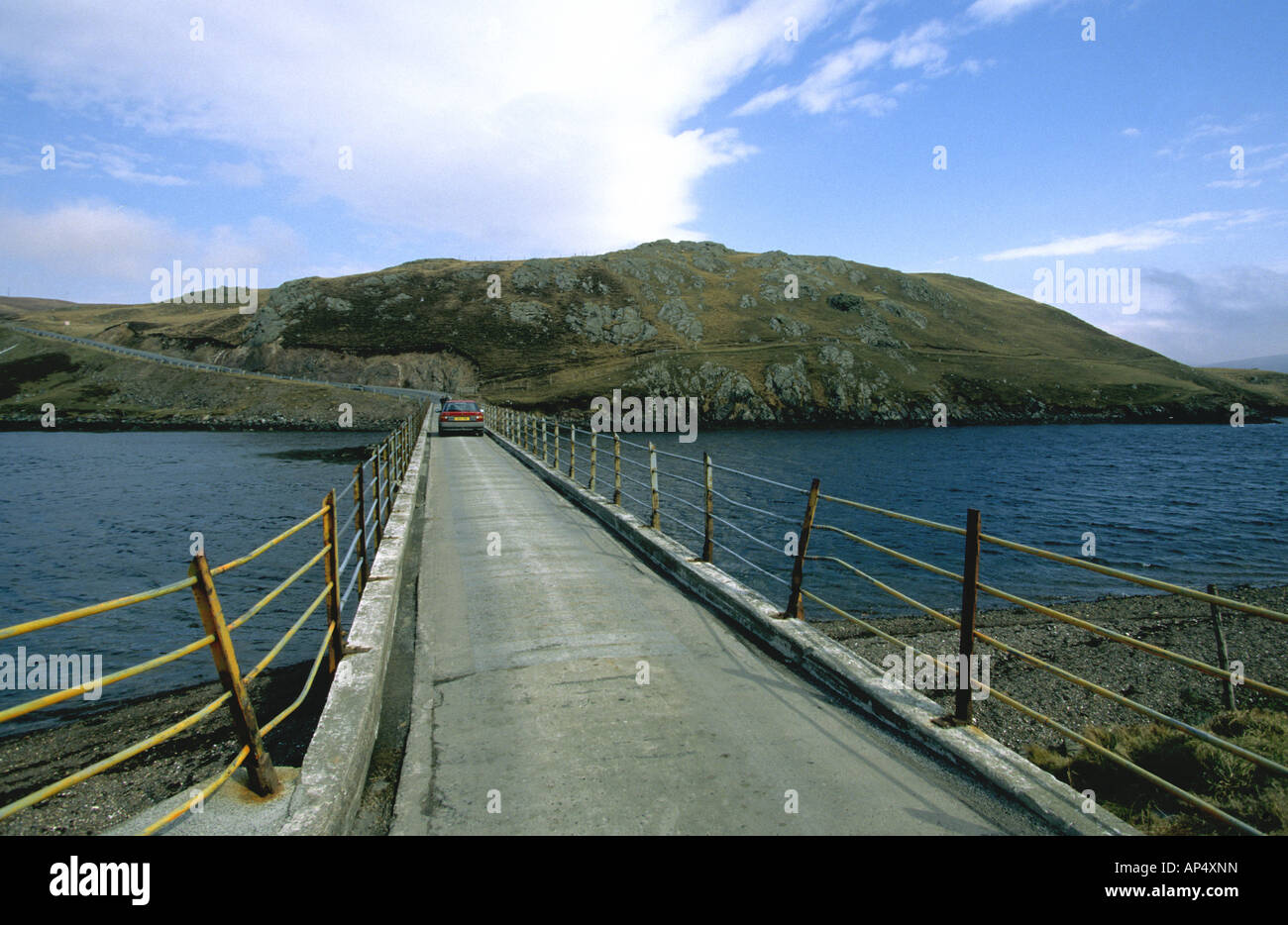 Muckle Roe bridge on Shetland Stock Photo - Alamy