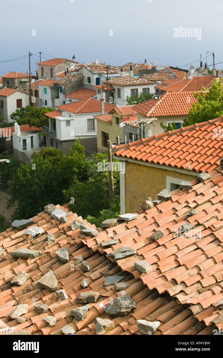 GREECE, Northeastern Aegean Islands, SAMOS, Manolates: Village Rooftops ...
