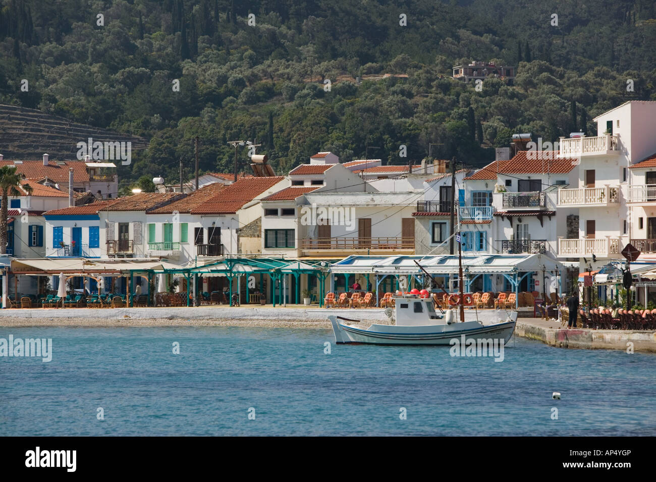 GREECE, Northeastern Aegean Islands, SAMOS, Kokkari: Kokkari Waterfront ...