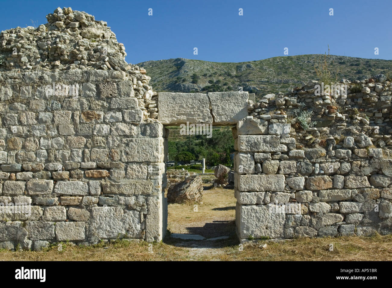 GREECE, Northeastern Aegean Islands, SAMOS, Pythagorio: Ruins of ...