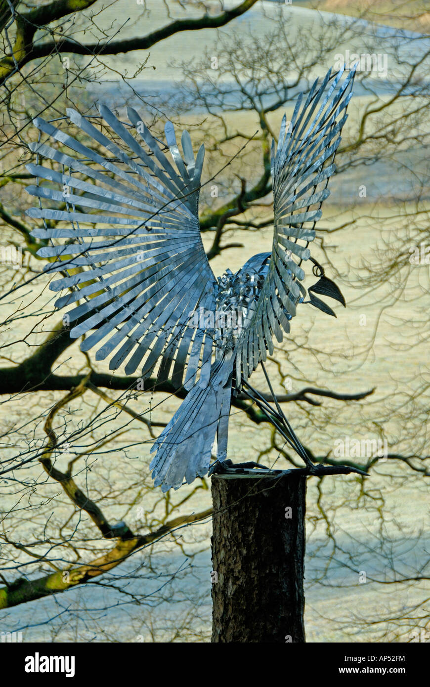 "Crow". Outdoor sculpture by Steve Blaylock, 2005. Grizedale Forest ...