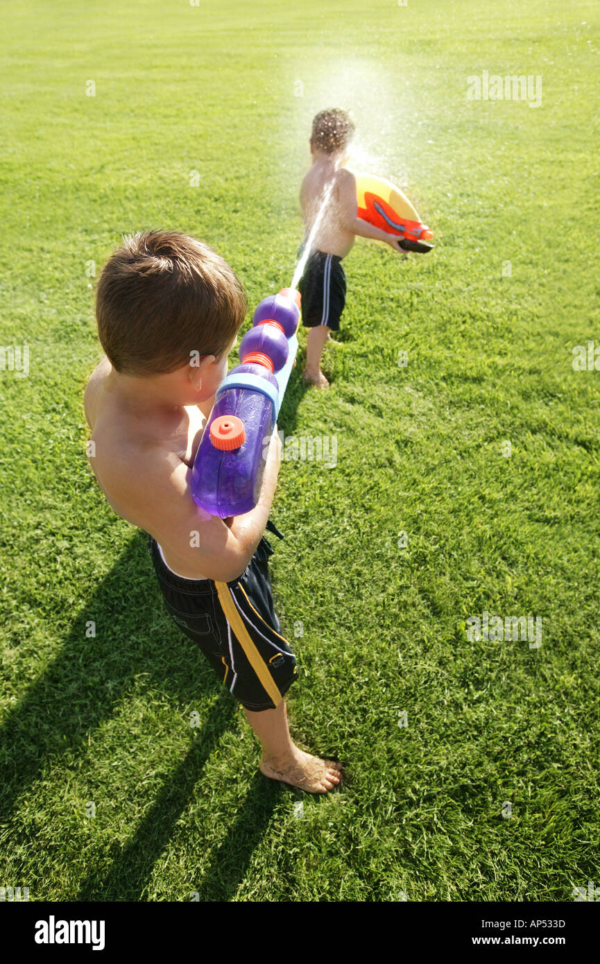 Fight wet yard young hi-res stock photography and images - Alamy