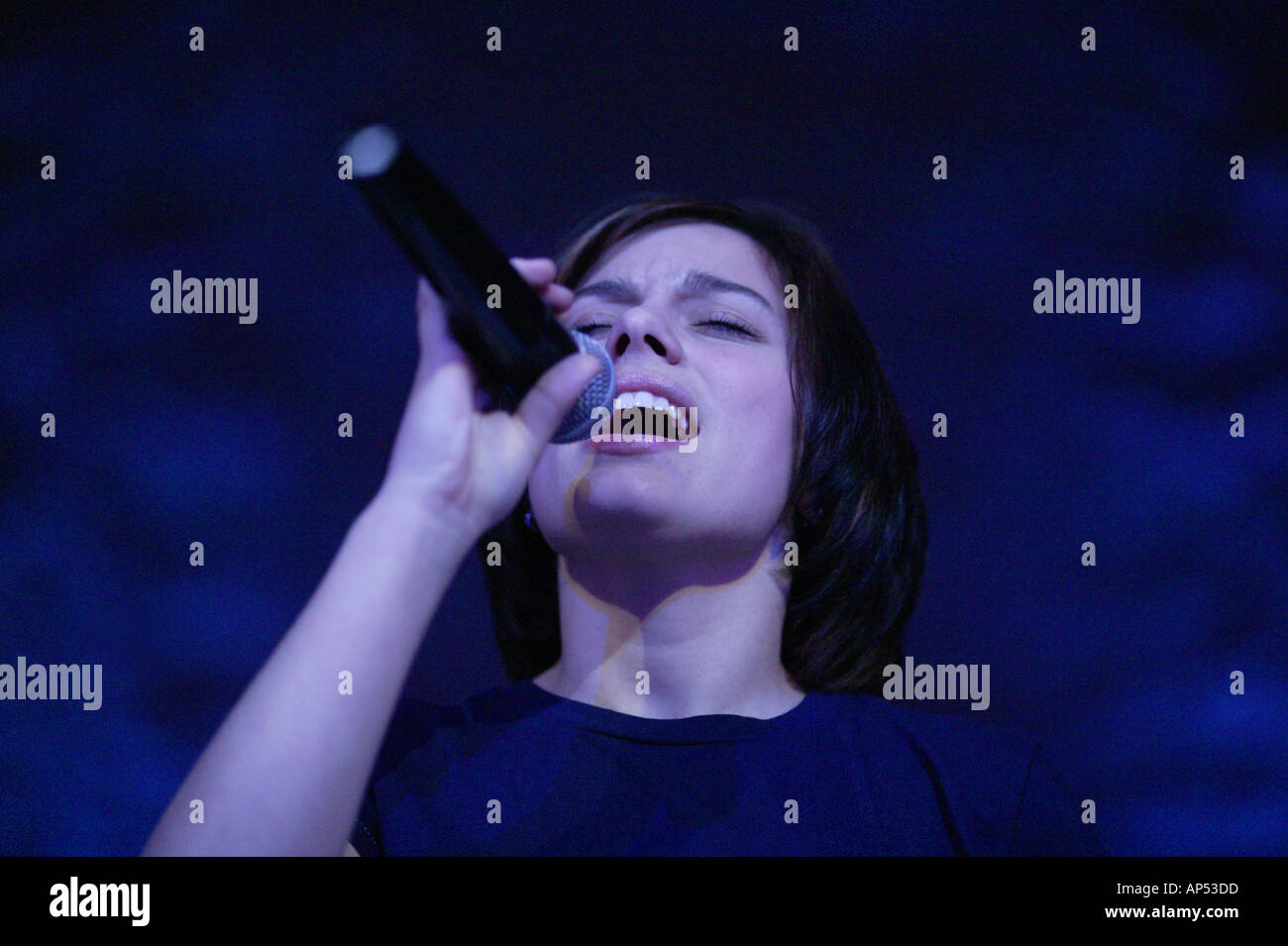 Divine performing arts hi-res stock photography and images - Alamy