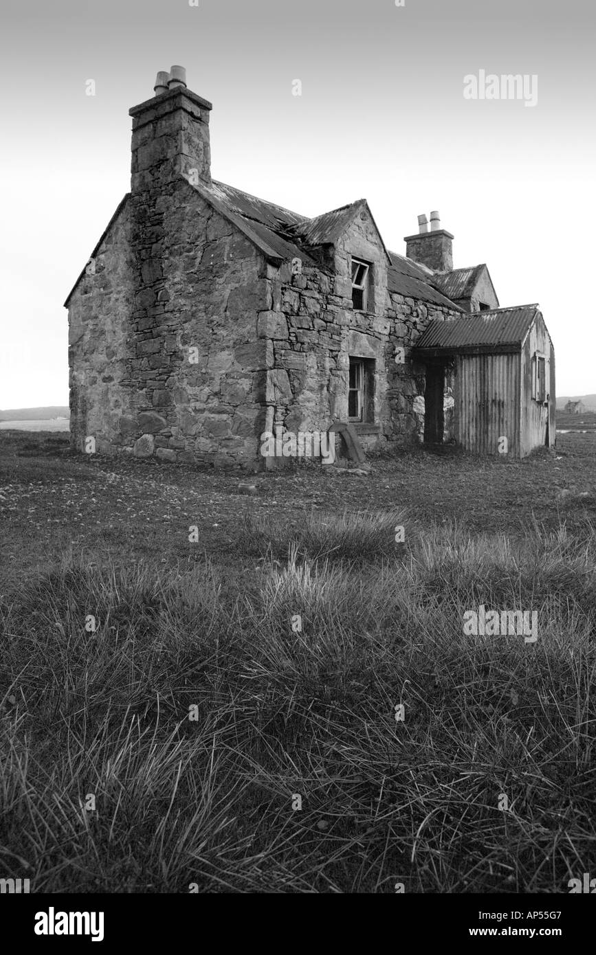 Abandoned stone house isle lewis hi-res stock photography and images ...