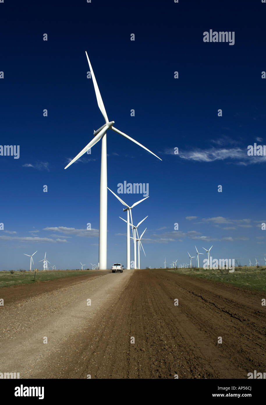 Wind mills texas hi-res stock photography and images - Alamy