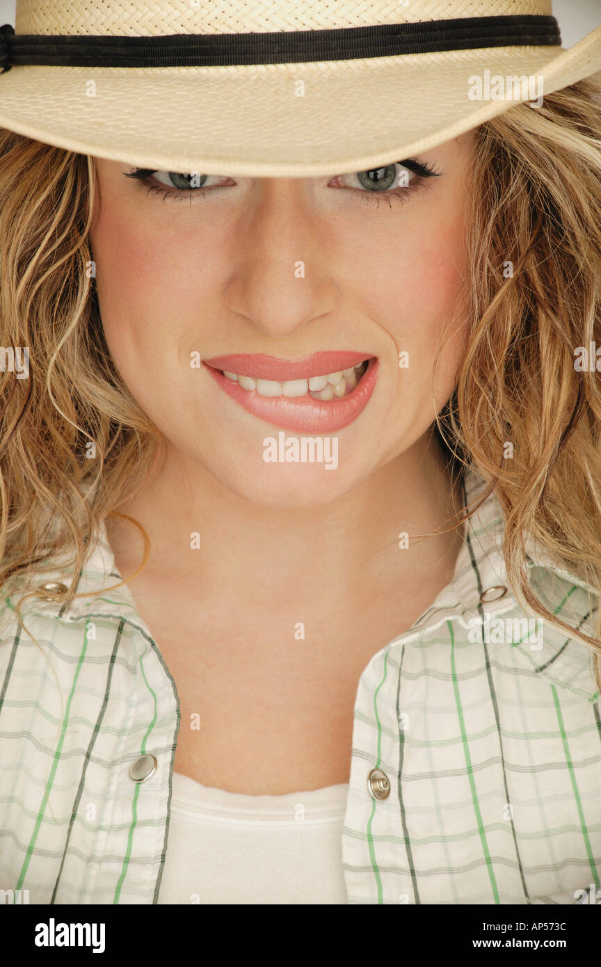 Young woman staring straight ahead hi-res stock photography and images ...