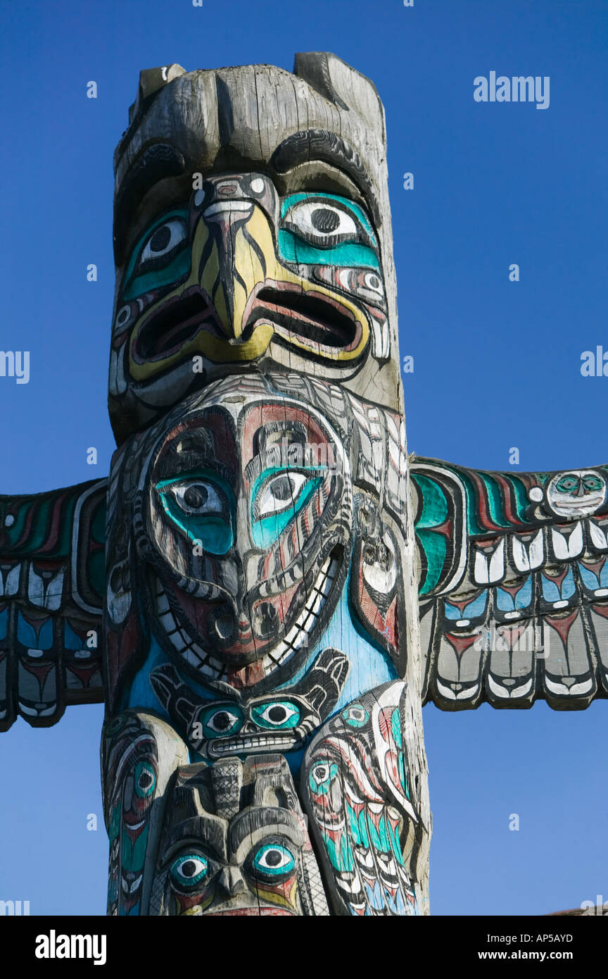 USA, ALASKA, KENAI PENINSULA, HOMER: Homer Detail / Totem Pole / Duncan ...