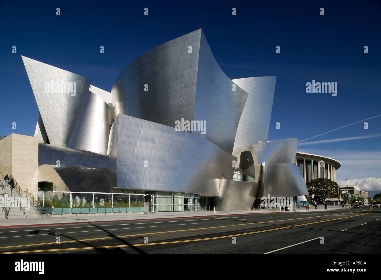 USA, California, Los Angeles, Downtown: Walt Disney Concert Hall, (b ...