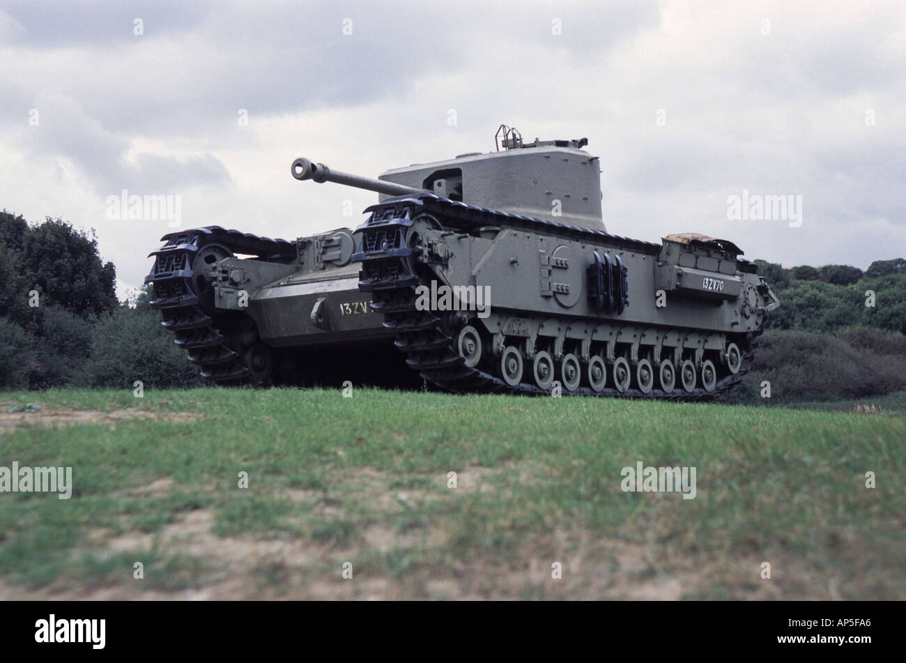 Churchill and gun hi-res stock photography and images - Alamy