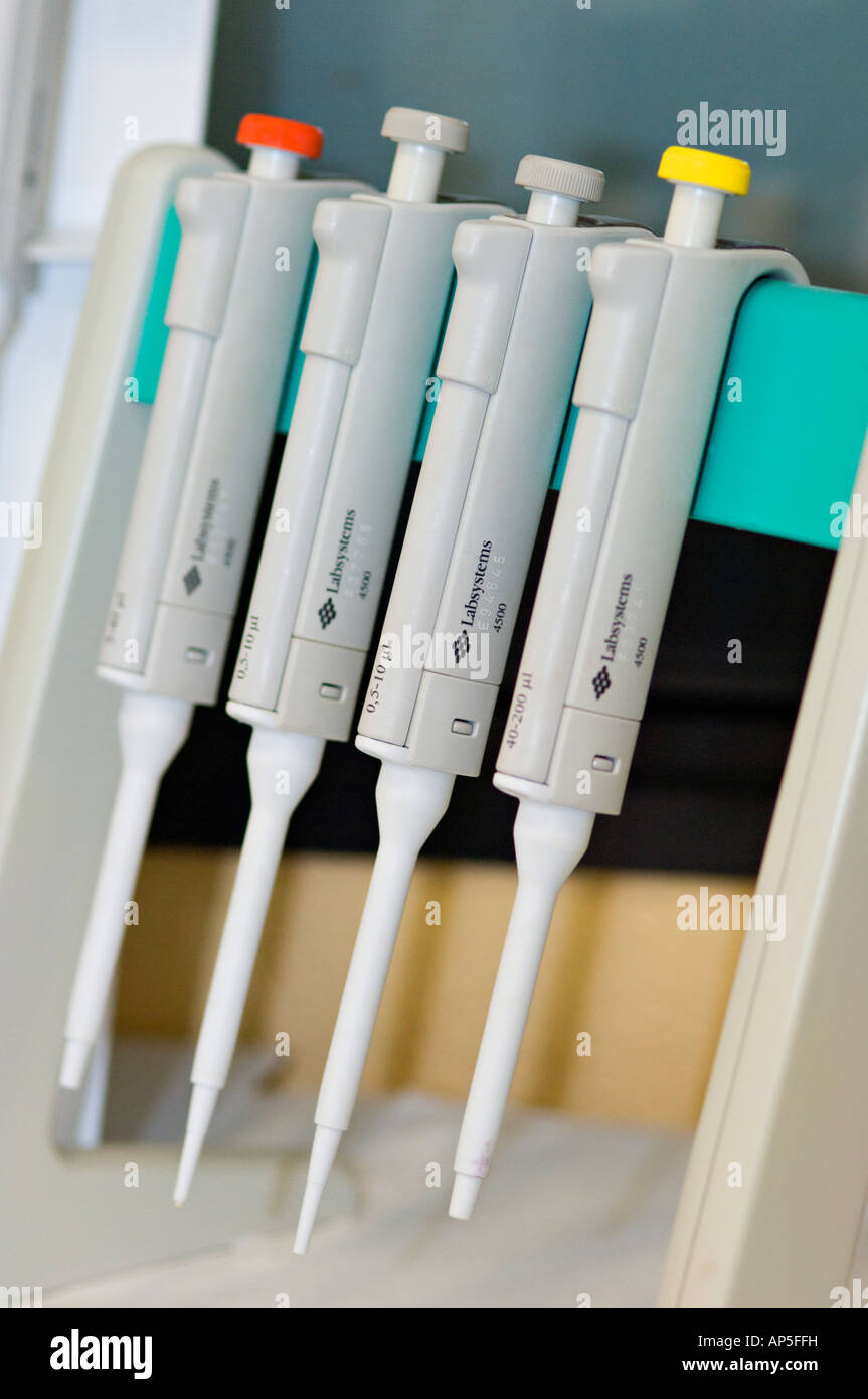 Pipette holder hi-res stock photography and images - Alamy