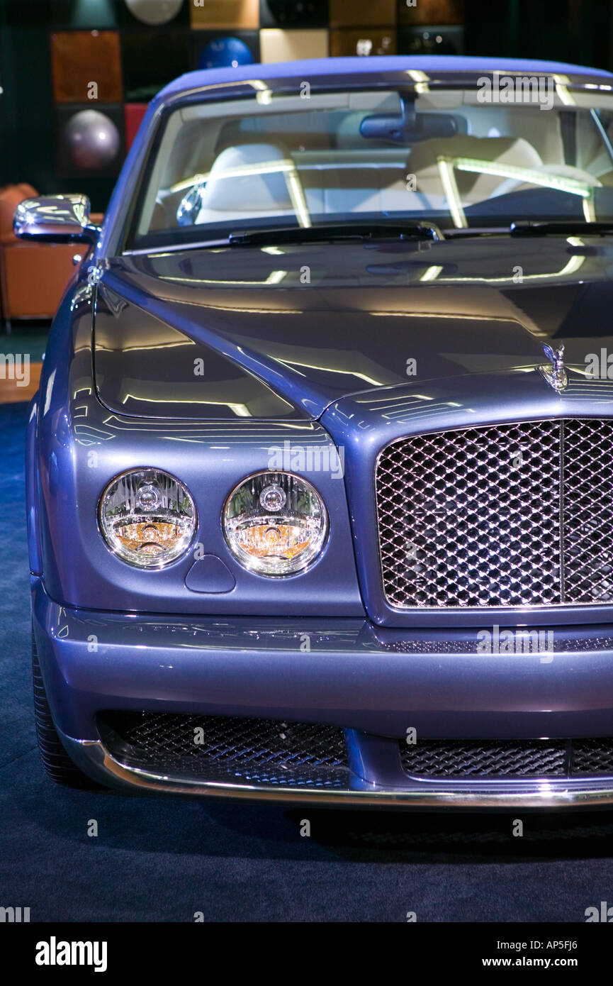 Blue bentley convertible hi-res stock photography and images - Alamy
