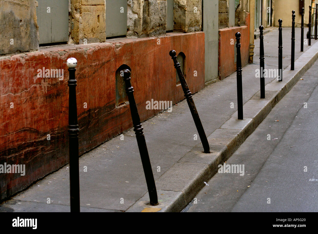 Bollard paris hi-res stock photography and images - Alamy