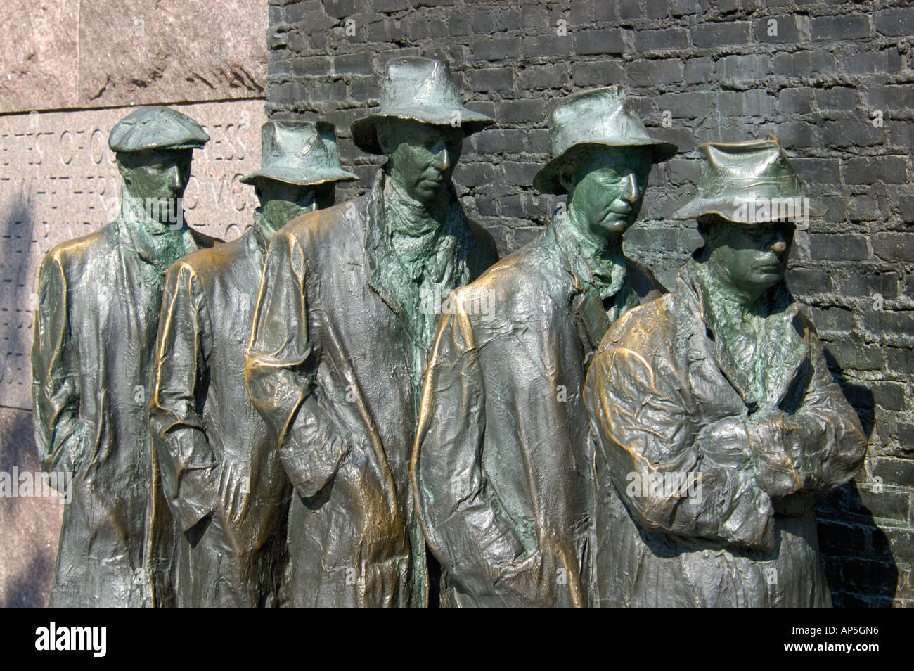 Washington, DC, Franklin Delano Roosevelt Memorial, statue of men in ...