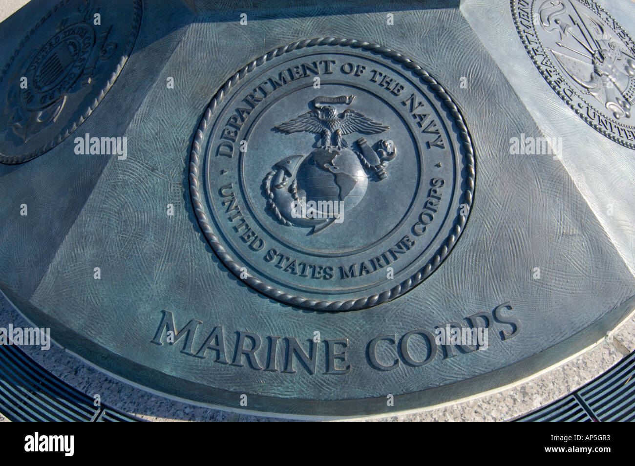 Marine corps emblem hi-res stock photography and images - Alamy