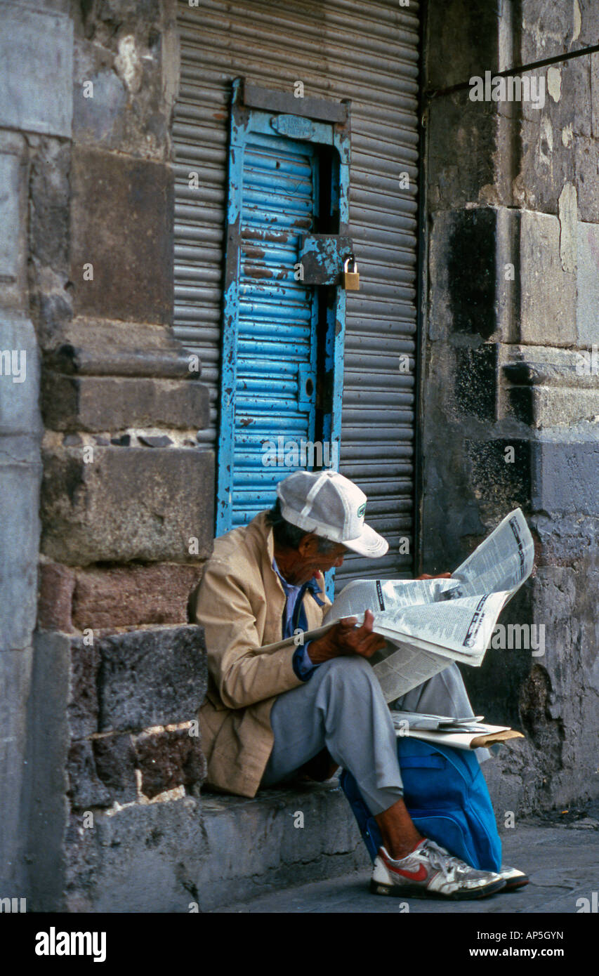 Daily mexican newspaper hi-res stock photography and images - Alamy