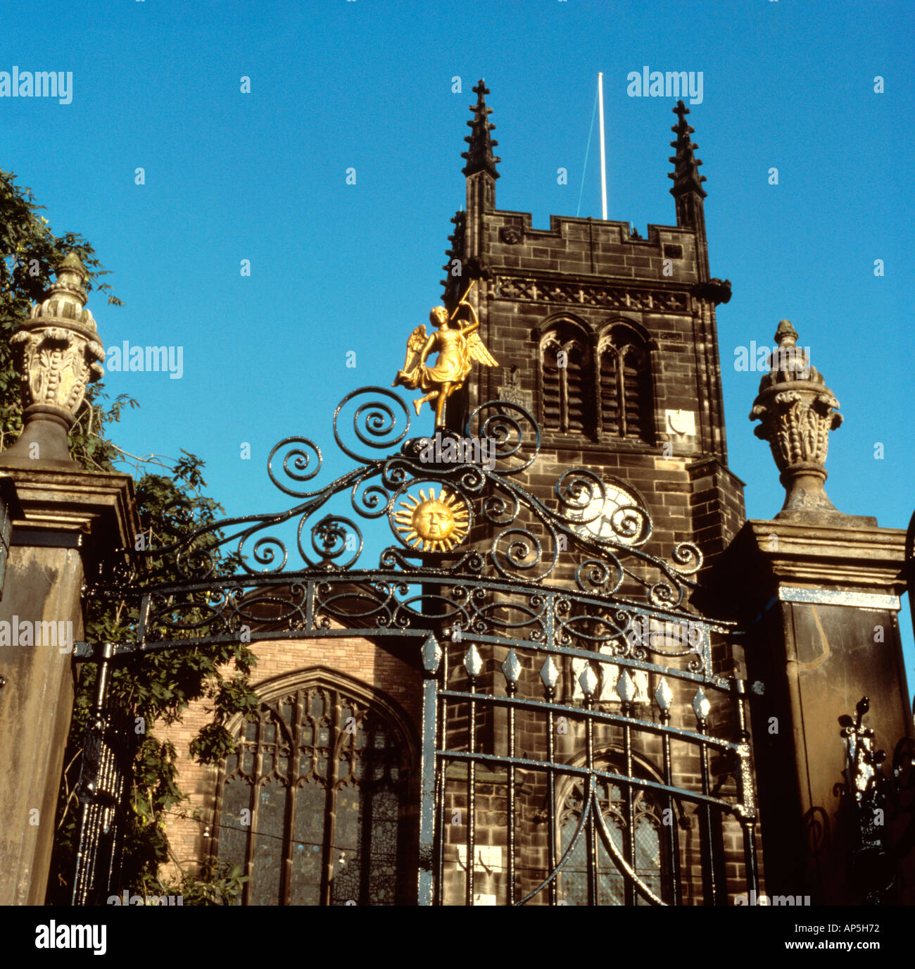 St michael macclesfield hi-res stock photography and images - Alamy
