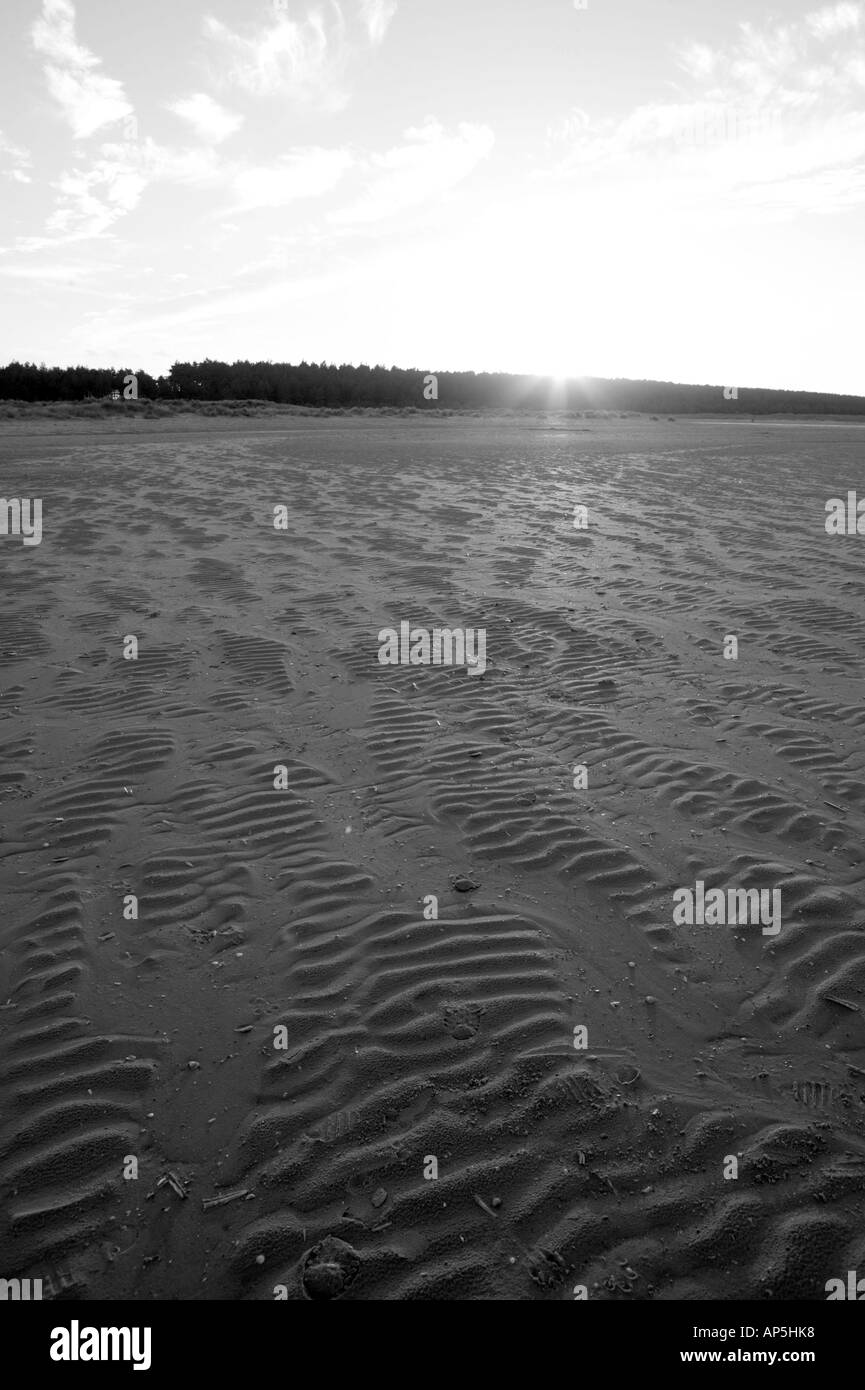 Wave patterns in sand Black and White Stock Photos & Images - Alamy