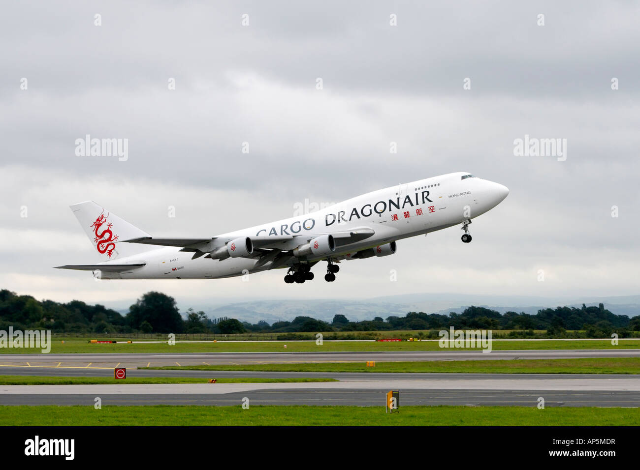Boeing 747 aircraft taking off from Manchester Airport Stock Photo - Alamy