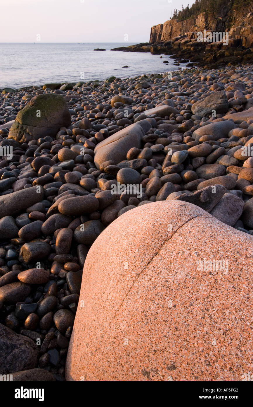 Acadia monument cove cobble beach hi-res stock photography and images ...