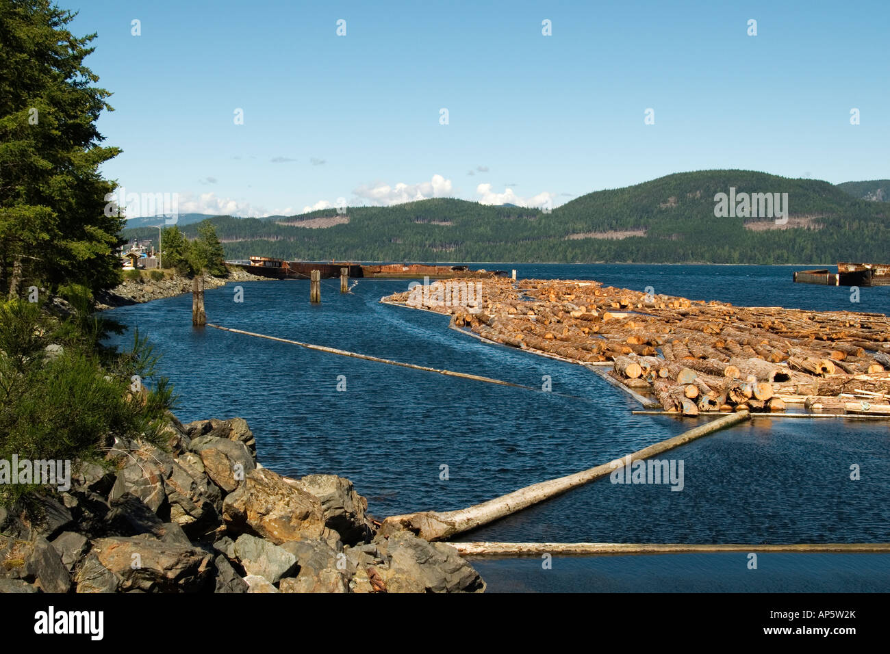 Logging Forestry Log Booms High Resolution Stock Photography and Images ...
