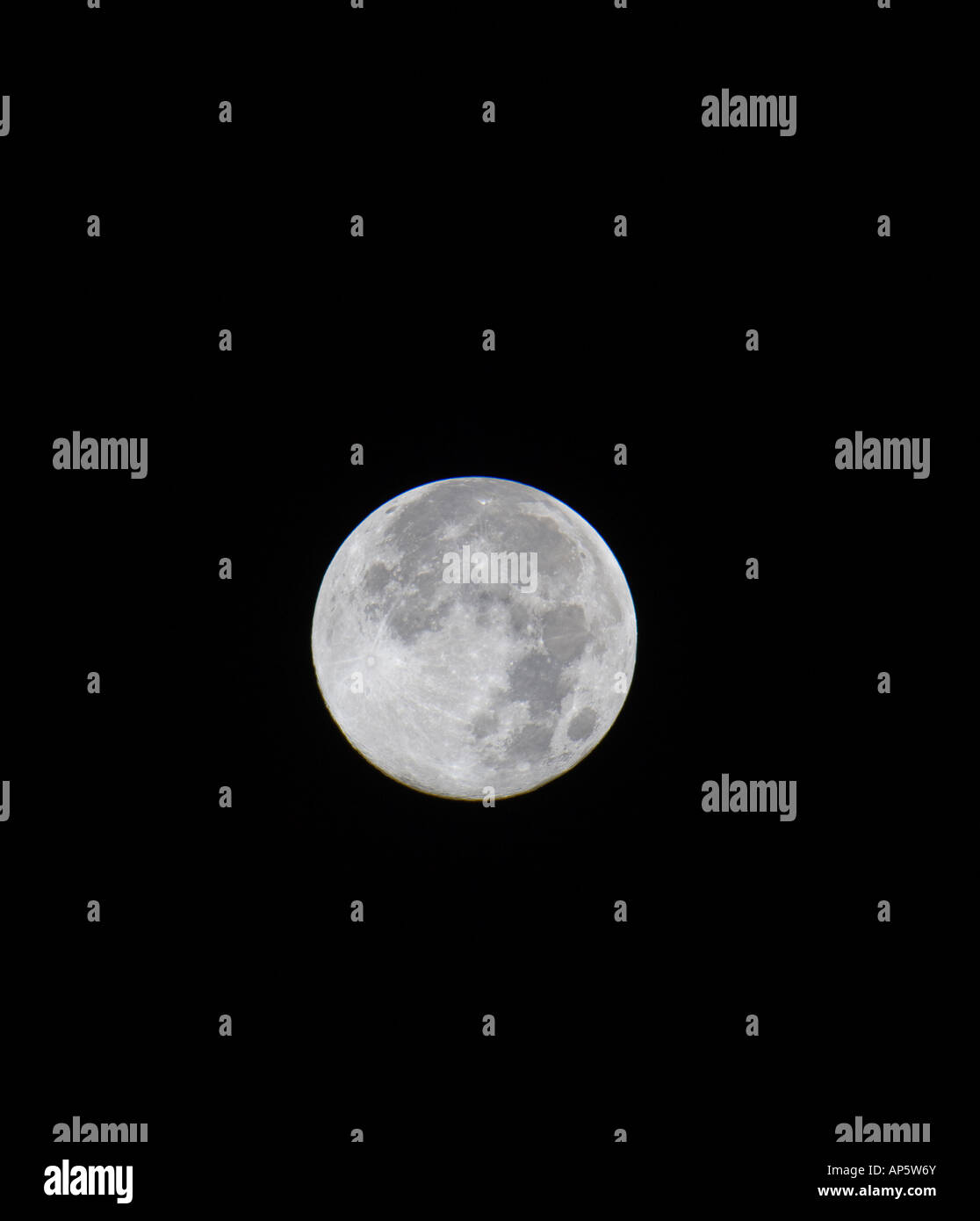 The Full Moon on December 24th 2007 Taken in my front yard in ...