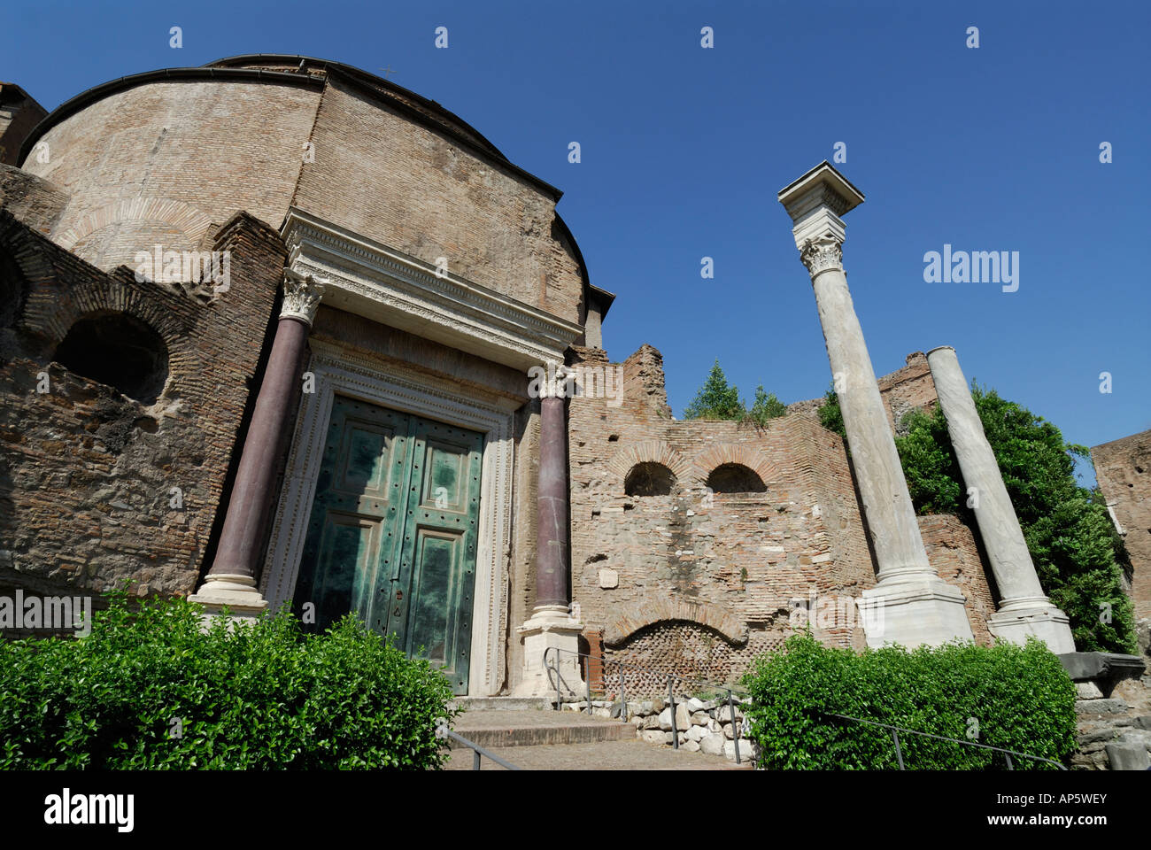 Romulus and rome hi-res stock photography and images - Alamy