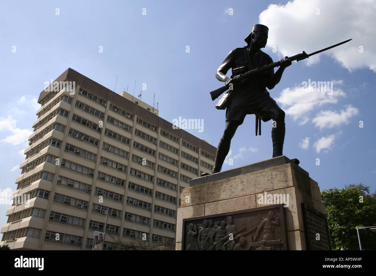 Askari First World War memorial statue on Samora Avenue, Dar Es Salaam ...