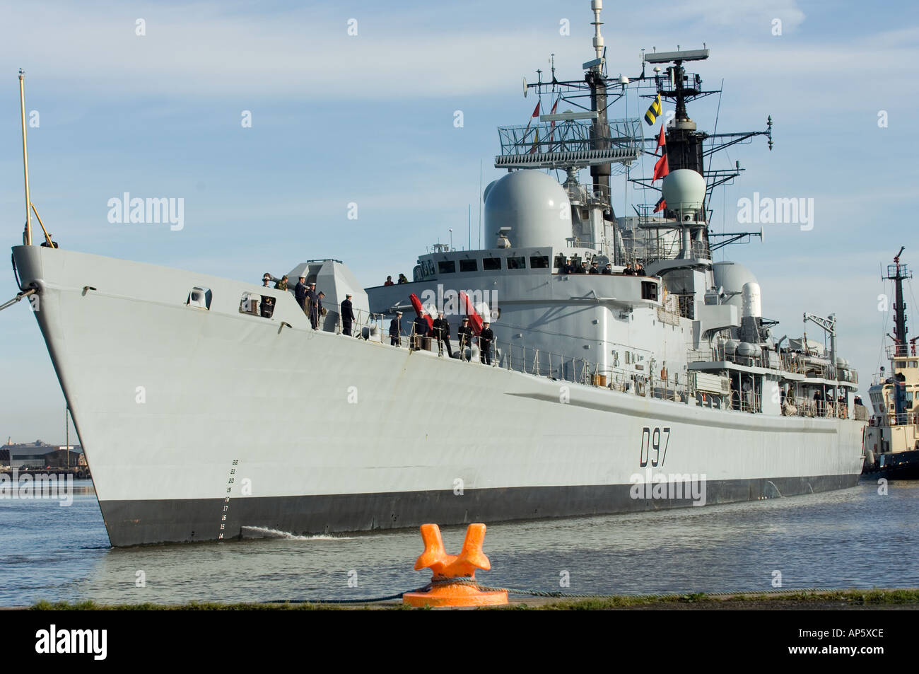 Hms edinburgh hi-res stock photography and images - Alamy