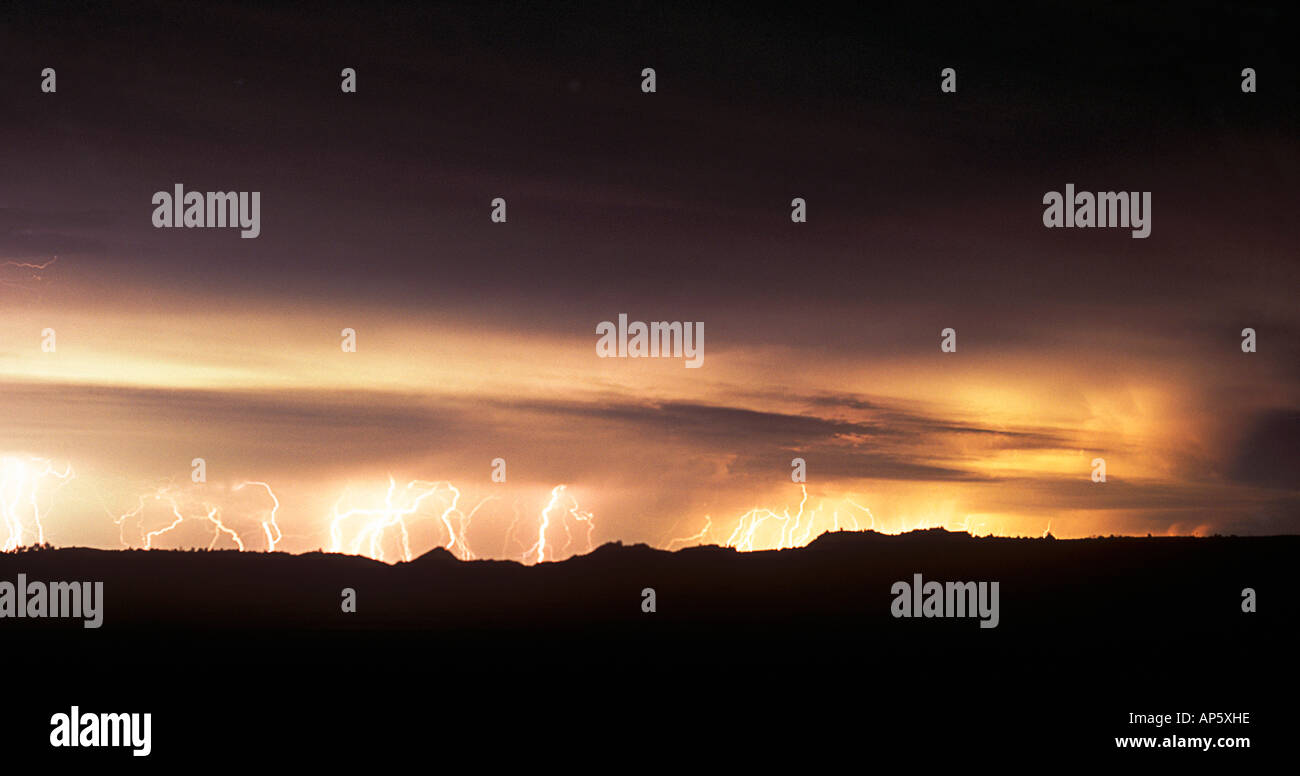 Lightning storm prairie hi-res stock photography and images - Alamy