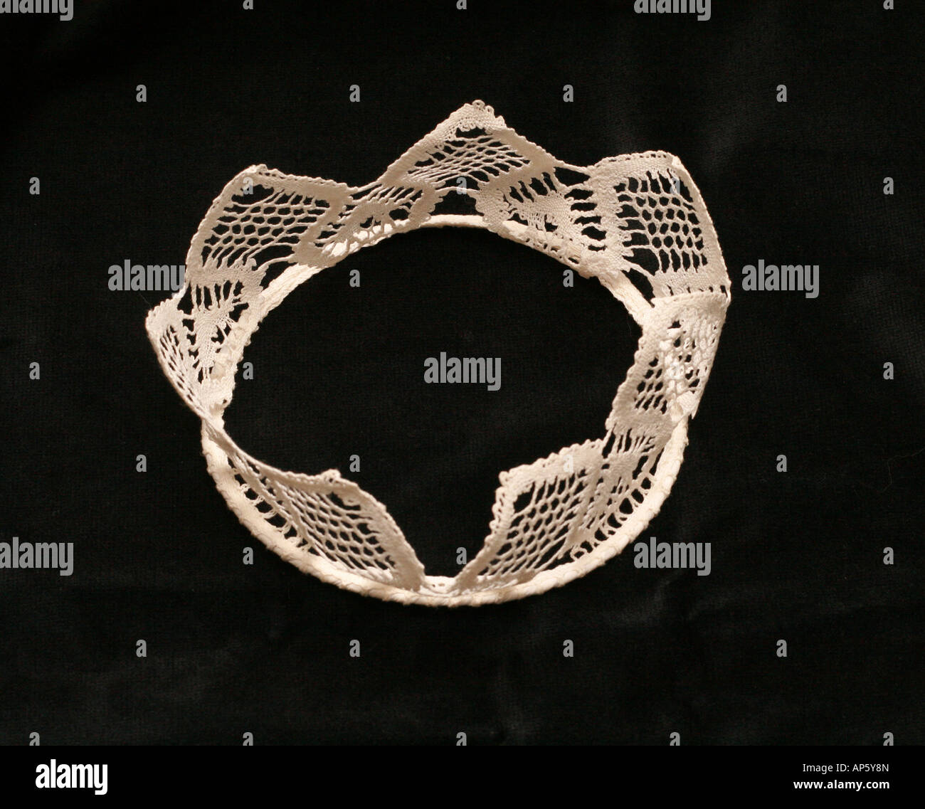 Hand made bobbin lace wedding crown Stock Photo - Alamy