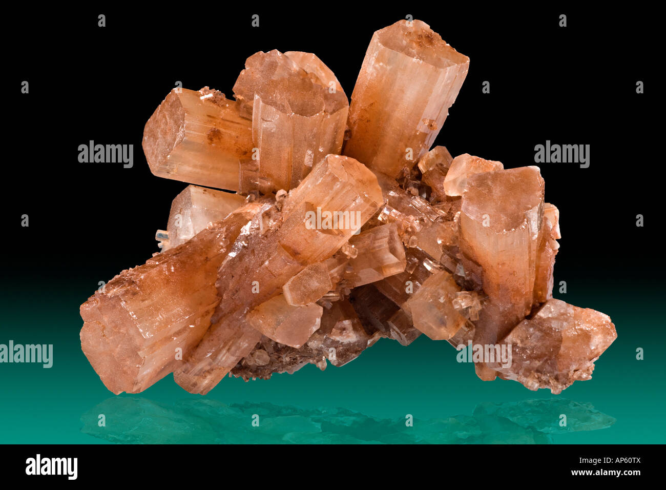 Calcium carbonate crystals hi-res stock photography and images - Alamy