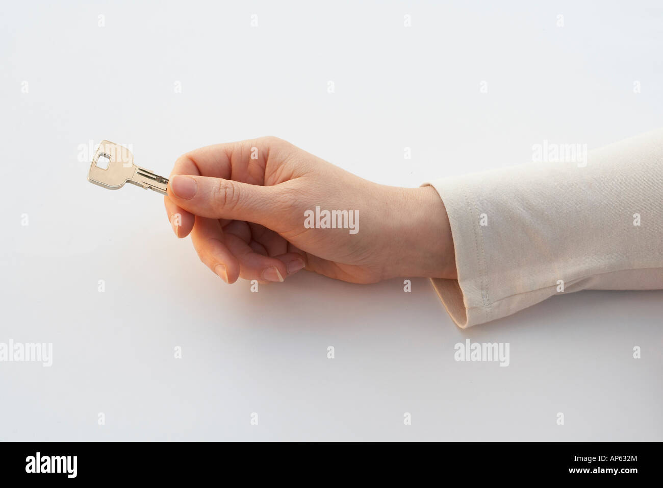 hand holding key Stock Photo - Alamy